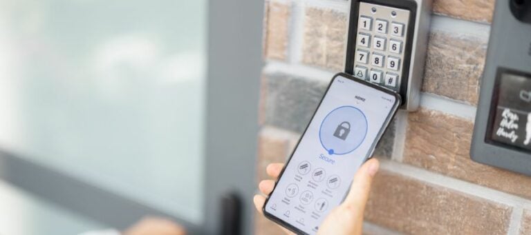 Building Access Management Systems Explained: Security in the Palm of ...